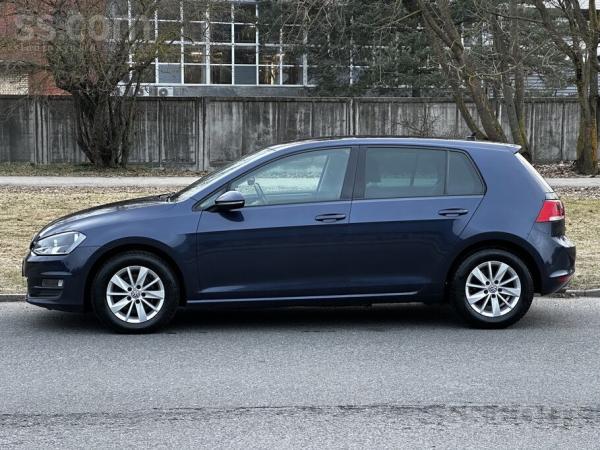 Blue Volkswagen Golf 2016 in Riga, with an engine capacity of 1.60 L and mileage of 95 thousand km for 9700 €, photo 2 on AUTOMOTO.COM.LV