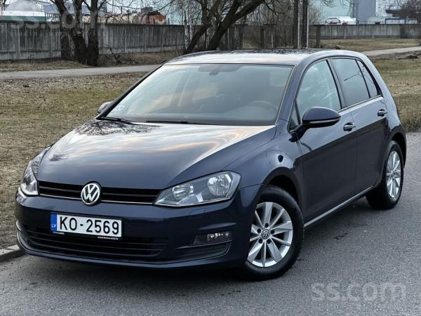 Blue Volkswagen Golf 2016 in Riga, with an engine capacity of 1.60 L and mileage of 95 thousand km for 9700 €, photo 4 on AUTOMOTO.COM.LV
