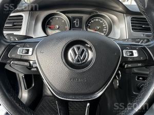 Blue Volkswagen Golf 2016 in Riga, with an engine capacity of 1.60 L and mileage of 95 thousand km for 9700 €, photo 17 on AUTOMOTO.COM.LV