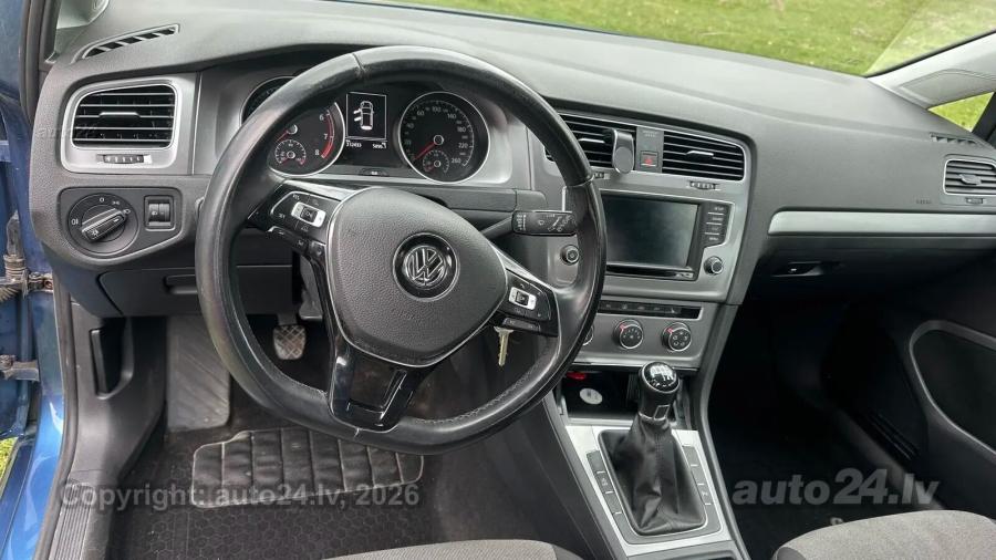 Blue Volkswagen Golf 2016 in Tallinn, with an engine capacity of 1.40 L and mileage of 313 thousand km for 7550 €, photo 6 on AUTOMOTO.COM.LV