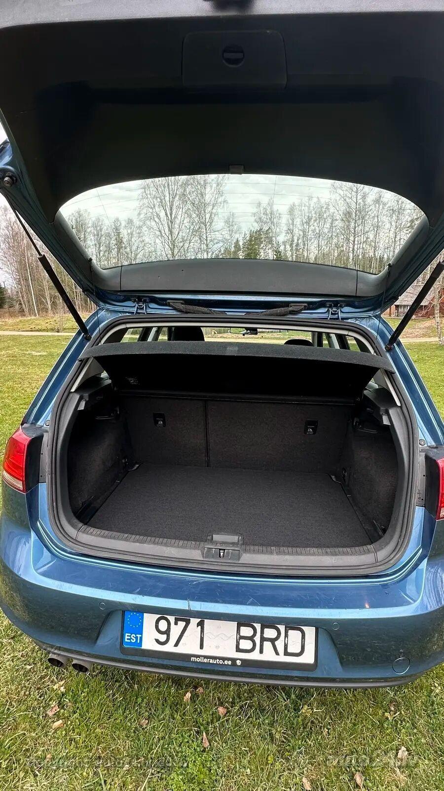 Blue Volkswagen Golf 2016 in Tallinn, with an engine capacity of 1.40 L and mileage of 313 thousand km for 7550 €, photo 15 on AUTOMOTO.COM.LV
