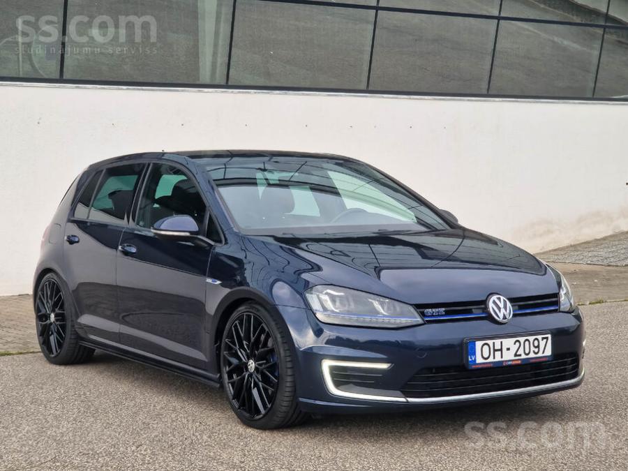 Zils Volkswagen Golf 2016 Rīga, ar dzinēja tilpumu 1.40 L un nobraukumu 219 tūkst. km par 11555 €, foto 4 vietnē AUTOMOTO.COM.LV