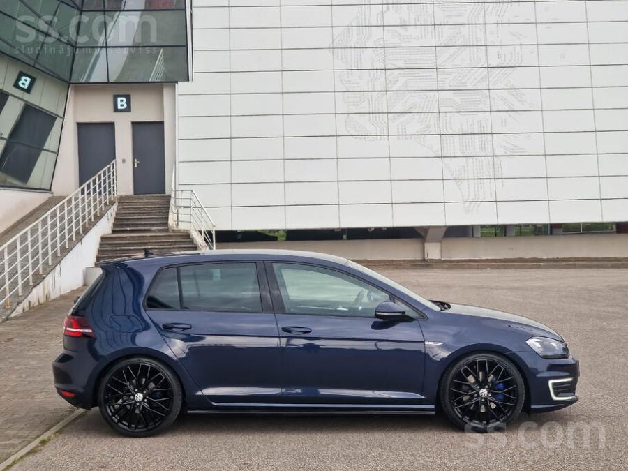 Zils Volkswagen Golf 2016 Rīga, ar dzinēja tilpumu 1.40 L un nobraukumu 219 tūkst. km par 11555 €, foto 5 vietnē AUTOMOTO.COM.LV