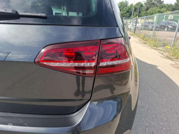 Blue Volkswagen Golf 2016 in Prienai, with an engine capacity of 1.40 L and mileage of 192 thousand km for 6800 €, photo 5 on AUTOMOTO.COM.LV