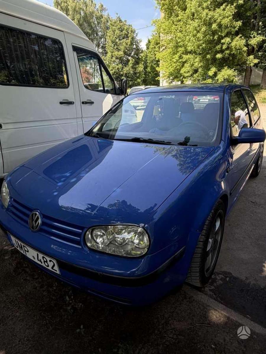 Zils Volkswagen Golf 2016 Viļņa, ar dzinēja tilpumu 1.90 L un nobraukumu 323 tūkst. km par 2500 €, foto 5 vietnē AUTOMOTO.COM.LV