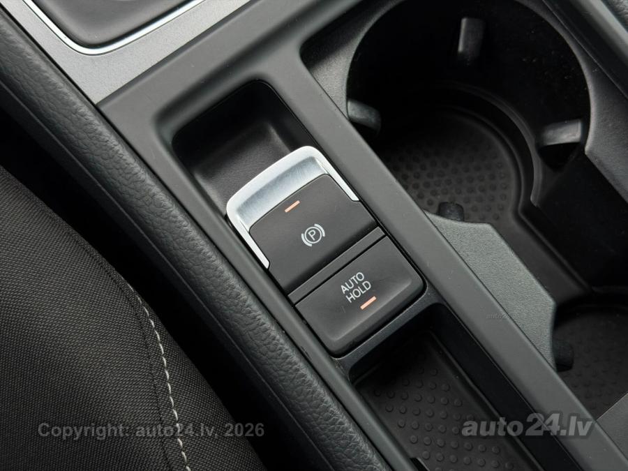 Zils Volkswagen Golf 2016 Pērnava, ar dzinēja tilpumu 1.40 L un nobraukumu 202 tūkst. km par 8750 €, foto 12 vietnē AUTOMOTO.COM.LV