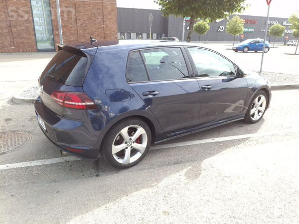 Blue Volkswagen Golf 2016 in Riga, with an engine capacity of 2.00 L and mileage of 116 thousand km for 15200 €, photo 4 on AUTOMOTO.COM.LV