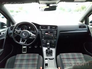 Blue Volkswagen Golf 2016 in Riga, with an engine capacity of 2.00 L and mileage of 116 thousand km for 15200 €, photo 6 on AUTOMOTO.COM.LV