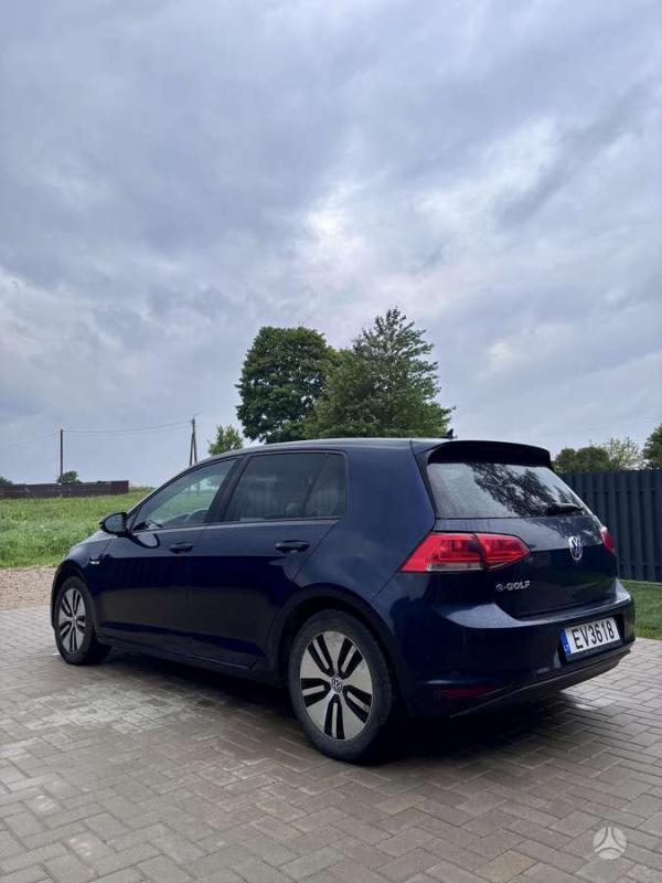 Zils Volkswagen Golf 2016 Šauļi, ar dzinēja tilpumu 0.00 L un nobraukumu 105 tūkst. km par 7250 €, foto 6 vietnē AUTOMOTO.COM.LV