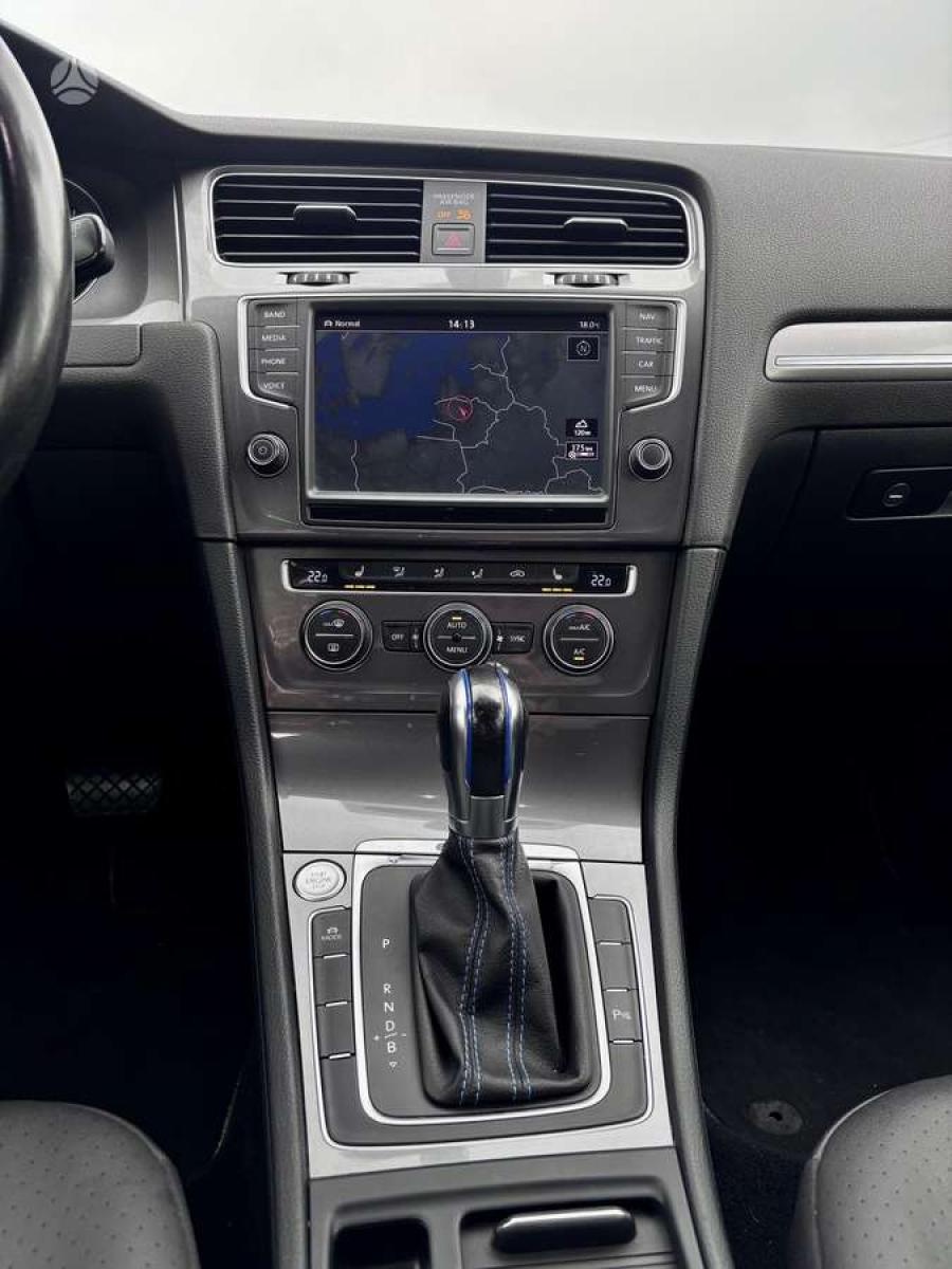 Zils Volkswagen Golf 2016 Šauļi, ar dzinēja tilpumu 0.00 L un nobraukumu 105 tūkst. km par 7250 €, foto 15 vietnē AUTOMOTO.COM.LV