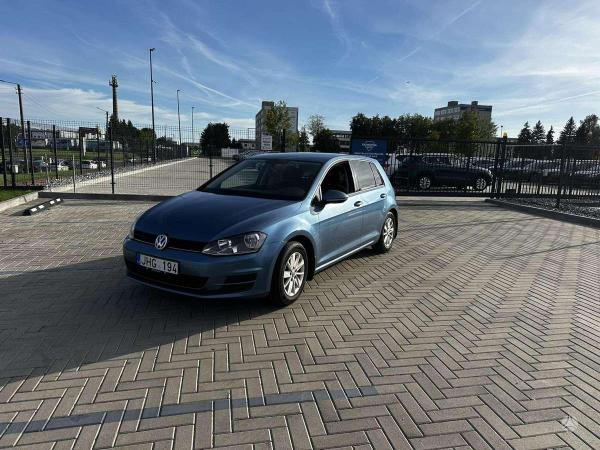 Volkswagen Golf 2016 Kauņa vietnē Zils Volkswagen Golf 2016 Kauņa, ar dzinēja tilpumu 1.40 L un nobraukumu 203 tūkst. km par 8150 €, foto 1 vietnē AUTOMOTO.COM.LV