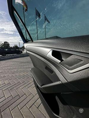 Blue Volkswagen Golf 2016 in Kaunas, with an engine capacity of 1.40 L and mileage of 203 thousand km for 8150 €, photo 9 on AUTOMOTO.COM.LV