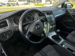 Blue Volkswagen Golf 2016 in Kaunas, with an engine capacity of 1.40 L and mileage of 203 thousand km for 8150 €, photo 11 on AUTOMOTO.COM.LV