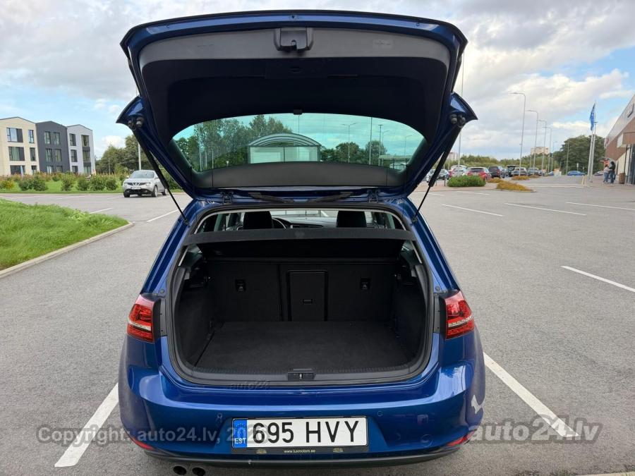 Blue Volkswagen Golf 2016 in Tallinn, with an engine capacity of 1.40 L and mileage of 179 thousand km for 8500 €, photo 4 on AUTOMOTO.COM.LV