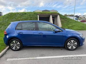 Blue Volkswagen Golf 2016 in Tallinn, with an engine capacity of 1.40 L and mileage of 179 thousand km for 8500 €, photo 6 on AUTOMOTO.COM.LV
