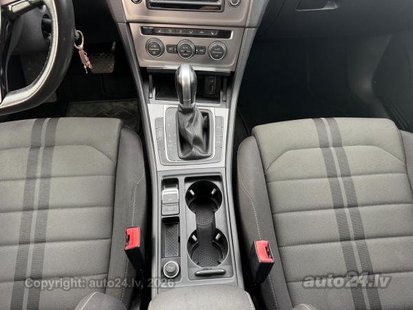 Zils Volkswagen Golf 2016 Tallina, ar dzinēja tilpumu 1.40 L un nobraukumu 179 tūkst. km par 8500 €, foto 11 vietnē AUTOMOTO.COM.LV