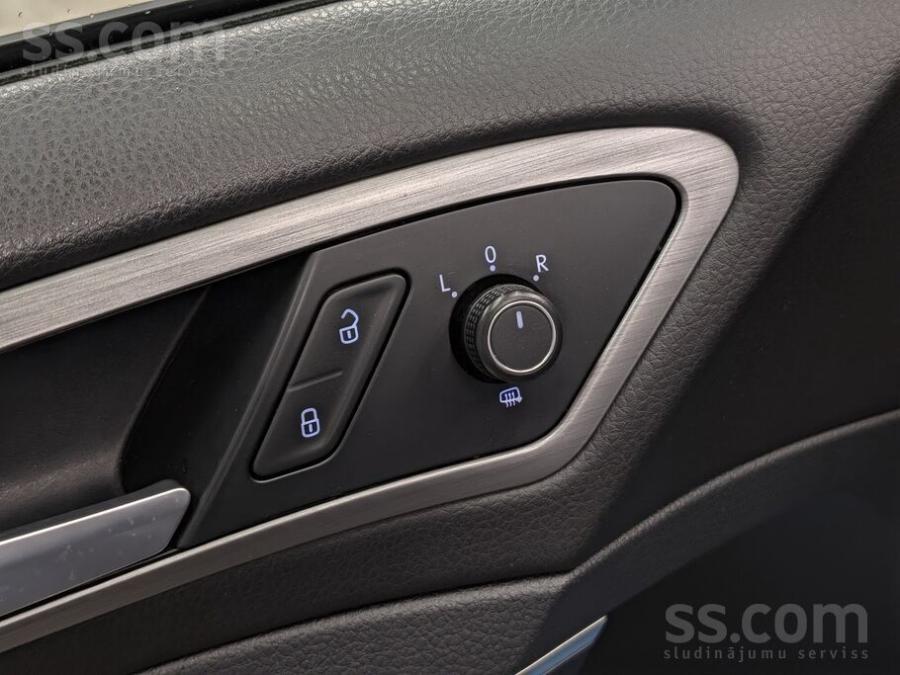 Zils Volkswagen Golf 2016 Jūrmala, ar dzinēja tilpumu 2.00 L un nobraukumu 204 tūkst. km par 8950 €, foto 17 vietnē AUTOMOTO.COM.LV
