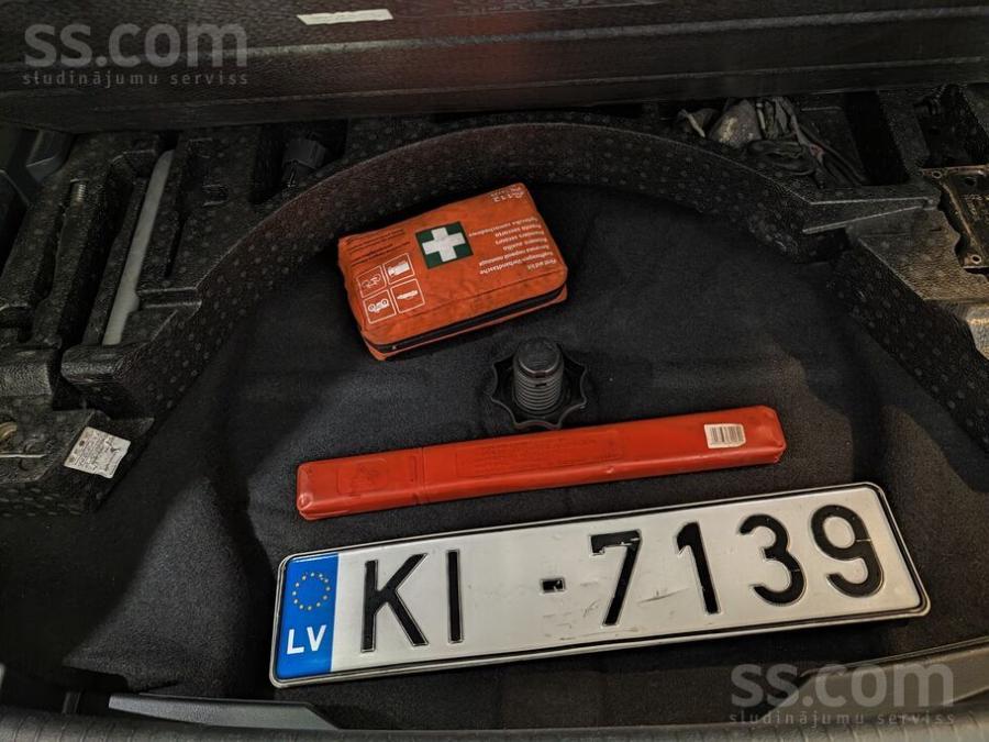 Zils Volkswagen Golf 2016 Jūrmala, ar dzinēja tilpumu 2.00 L un nobraukumu 204 tūkst. km par 8950 €, foto 20 vietnē AUTOMOTO.COM.LV