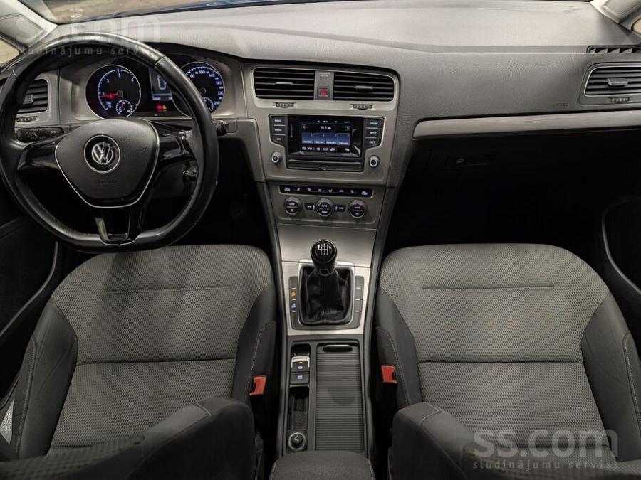 Zils Volkswagen Golf 2016 Jūrmala, ar dzinēja tilpumu 2.00 L un nobraukumu 204 tūkst. km par 8950 €, foto 24 vietnē AUTOMOTO.COM.LV