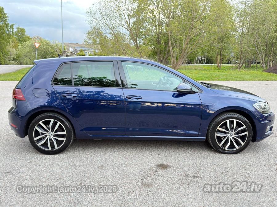 Blue Volkswagen Golf 2017 in Tallinn, with an engine capacity of 1.50 L and mileage of 154 thousand km for 12900 €, photo 9 on AUTOMOTO.COM.LV