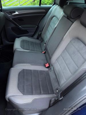 Blue Volkswagen Golf 2017 in Tallinn, with an engine capacity of 1.50 L and mileage of 154 thousand km for 12900 €, photo 12 on AUTOMOTO.COM.LV