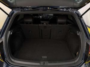 Blue Volkswagen Golf 2017 in Vilnius, with an engine capacity of 1.98 L and mileage of 130 thousand km for 13400 €, photo 11 on AUTOMOTO.COM.LV