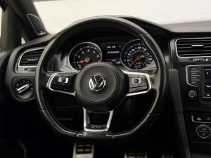 Blue Volkswagen Golf 2017 in Vilnius, with an engine capacity of 1.98 L and mileage of 130 thousand km for 13400 €, photo 16 on AUTOMOTO.COM.LV