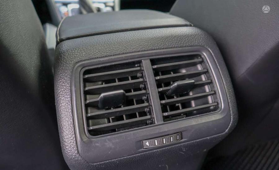 Zils Volkswagen Golf 2017 Kauņa, ar dzinēja tilpumu 1.98 L un nobraukumu 153 tūkst. km par 23999 €, foto 25 vietnē AUTOMOTO.COM.LV