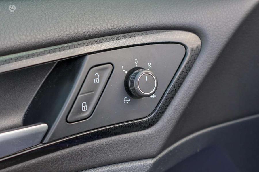 Zils Volkswagen Golf 2017 Kauņa, ar dzinēja tilpumu 1.98 L un nobraukumu 153 tūkst. km par 23999 €, foto 28 vietnē AUTOMOTO.COM.LV
