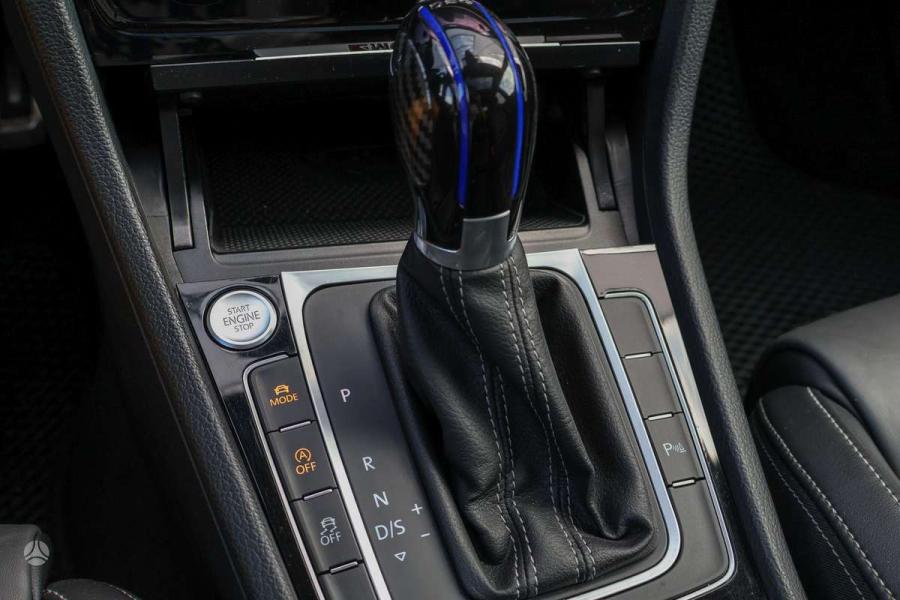 Zils Volkswagen Golf 2017 Kauņa, ar dzinēja tilpumu 1.98 L un nobraukumu 153 tūkst. km par 23999 €, foto 35 vietnē AUTOMOTO.COM.LV