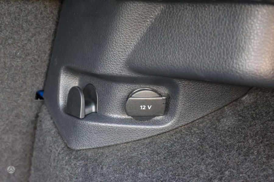 Zils Volkswagen Golf 2017 Kauņa, ar dzinēja tilpumu 1.98 L un nobraukumu 153 tūkst. km par 23999 €, foto 50 vietnē AUTOMOTO.COM.LV