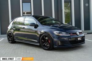 Zils Volkswagen Golf 2017 Viļņa, ar dzinēja tilpumu 1.98 L un nobraukumu 148 tūkst. km par 17900 €, foto  vietnē AUTOMOTO.COM.LV