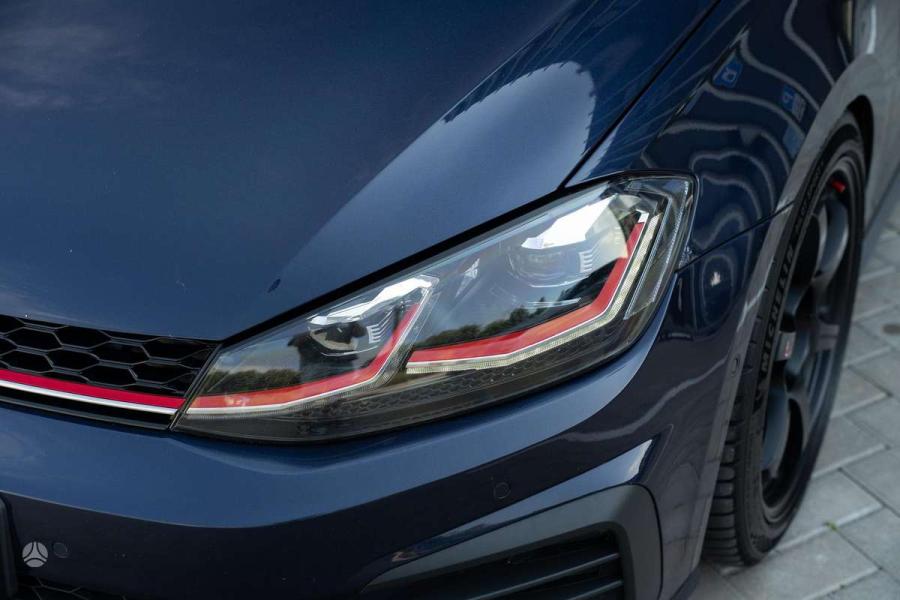 Zils Volkswagen Golf 2017 Viļņa, ar dzinēja tilpumu 1.98 L un nobraukumu 148 tūkst. km par 17900 €, foto 11 vietnē AUTOMOTO.COM.LV