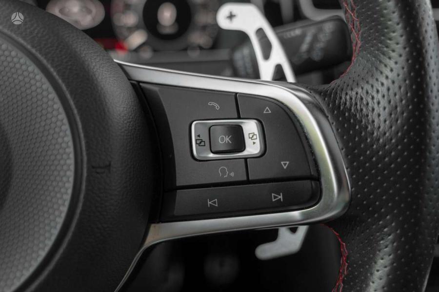 Zils Volkswagen Golf 2017 Viļņa, ar dzinēja tilpumu 1.98 L un nobraukumu 148 tūkst. km par 17900 €, foto 25 vietnē AUTOMOTO.COM.LV