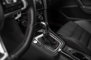 Zils Volkswagen Golf 2017 Viļņa, ar dzinēja tilpumu 1.98 L un nobraukumu 148 tūkst. km par 17900 €, foto 30 vietnē AUTOMOTO.COM.LV