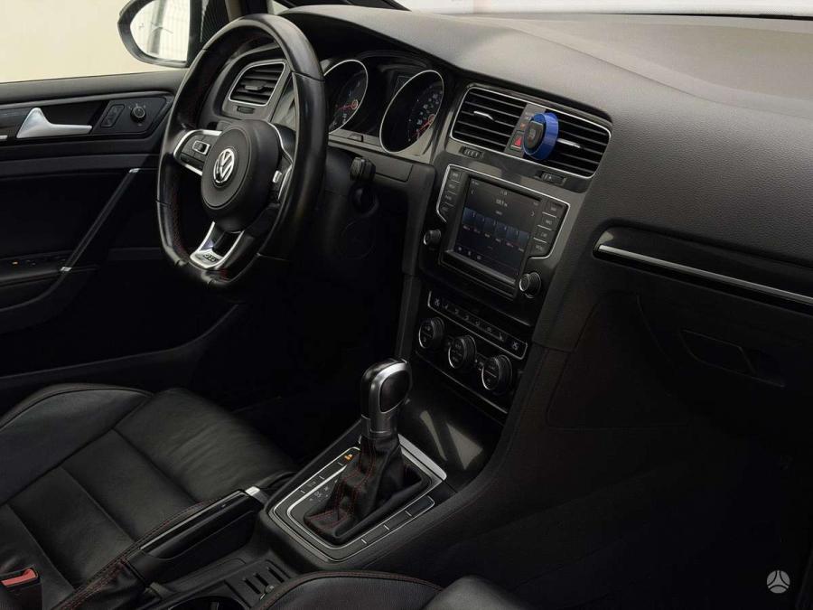 Zils Volkswagen Golf 2017 Viļņa, ar dzinēja tilpumu 1.98 L un nobraukumu 130 tūkst. km par 13400 €, foto 14 vietnē AUTOMOTO.COM.LV