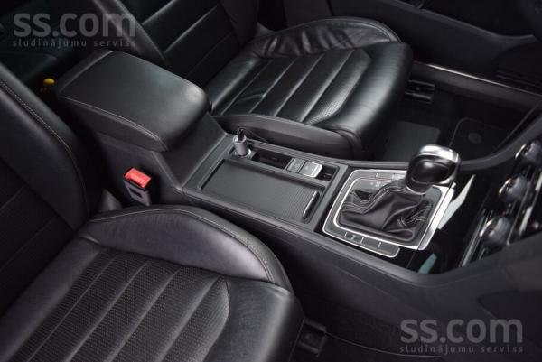 Blue Volkswagen Golf 2017 in Riga, with an engine capacity of 2.00 L and mileage of 0 thousand km for 14900 €, photo 10 on AUTOMOTO.COM.LV