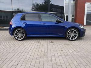 Blue Volkswagen Golf 2017 in Marijampole, with an engine capacity of 1.98 L and mileage of 148 thousand km for 23500 €, photo 7 on AUTOMOTO.COM.LV