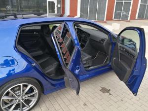 Blue Volkswagen Golf 2017 in Marijampole, with an engine capacity of 1.98 L and mileage of 148 thousand km for 23500 €, photo 17 on AUTOMOTO.COM.LV