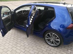 Blue Volkswagen Golf 2017 in Marijampole, with an engine capacity of 1.98 L and mileage of 148 thousand km for 23500 €, photo 18 on AUTOMOTO.COM.LV