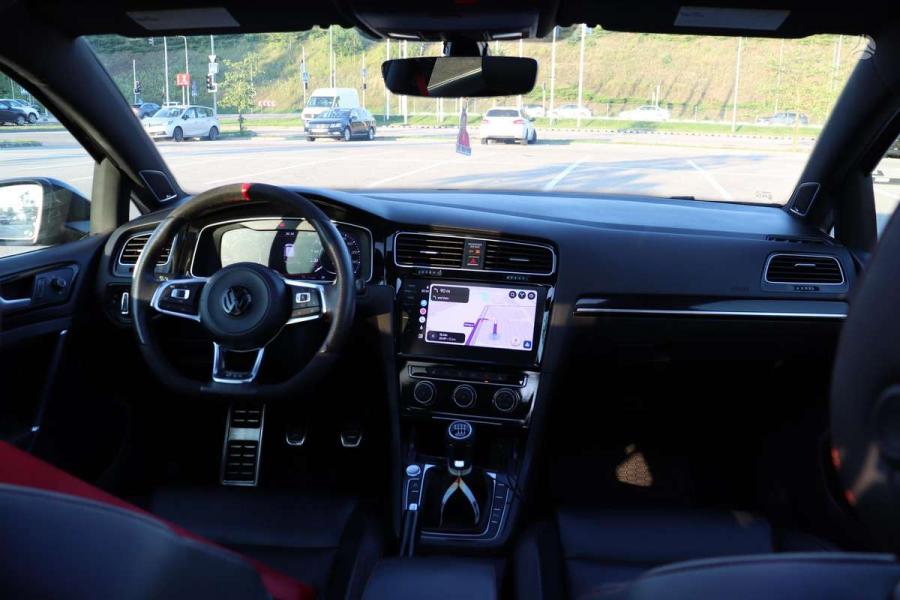 Zils Volkswagen Golf 2017 Viļņa, ar dzinēja tilpumu 1.98 L un nobraukumu 122 tūkst. km par 13500 €, foto 13 vietnē AUTOMOTO.COM.LV