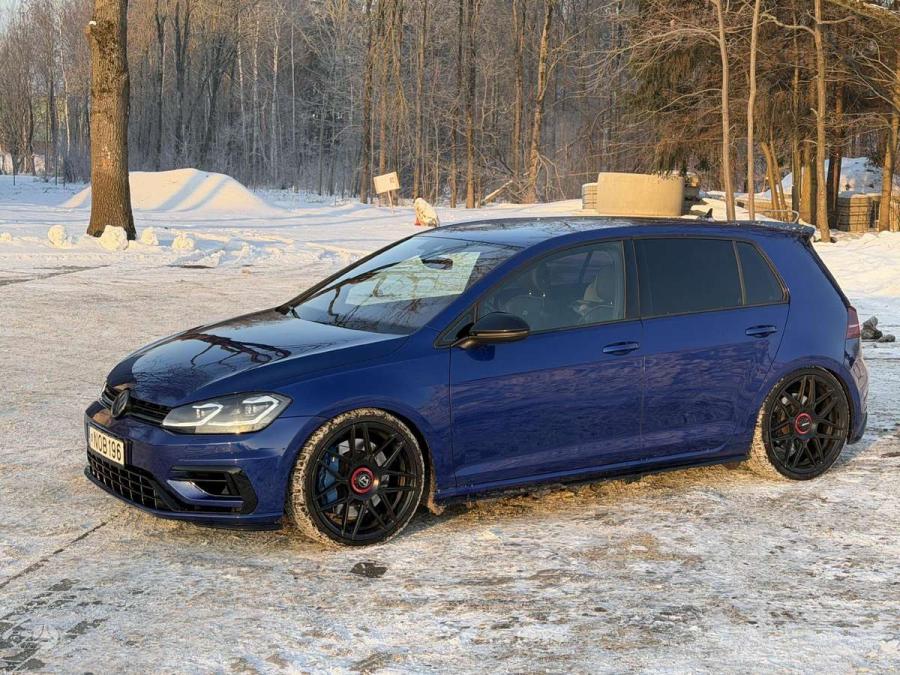Zils Volkswagen Golf 2018 Kauņa, ar dzinēja tilpumu 1.98 L un nobraukumu 82 tūkst. km par 24900 €, foto 2 vietnē AUTOMOTO.COM.LV