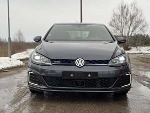 Blue Volkswagen Golf 2018 in Taurage, with an engine capacity of 1.40 L and mileage of 180 thousand km for 10500 €, photo 8 on AUTOMOTO.COM.LV