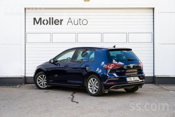 Blue Volkswagen Golf 2018 in Riga, with an engine capacity of 1.50 L and mileage of 111 thousand km for 14950 €, photo 4 on AUTOMOTO.COM.LV