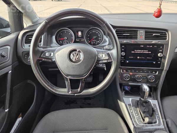 Blue Volkswagen Golf 2018 in Riga, with an engine capacity of 2.00 L and mileage of 127 thousand km for 12500 €, photo 8 on AUTOMOTO.COM.LV