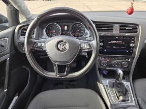 Blue Volkswagen Golf 2018 in Riga, with an engine capacity of 2.00 L and mileage of 127 thousand km for 12500 €, photo 9 on AUTOMOTO.COM.LV