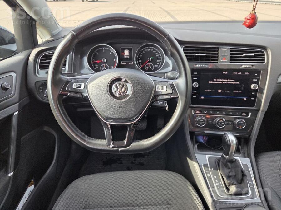 Blue Volkswagen Golf 2018 in Riga, with an engine capacity of 2.00 L and mileage of 127 thousand km for 12500 €, photo 9 on AUTOMOTO.COM.LV