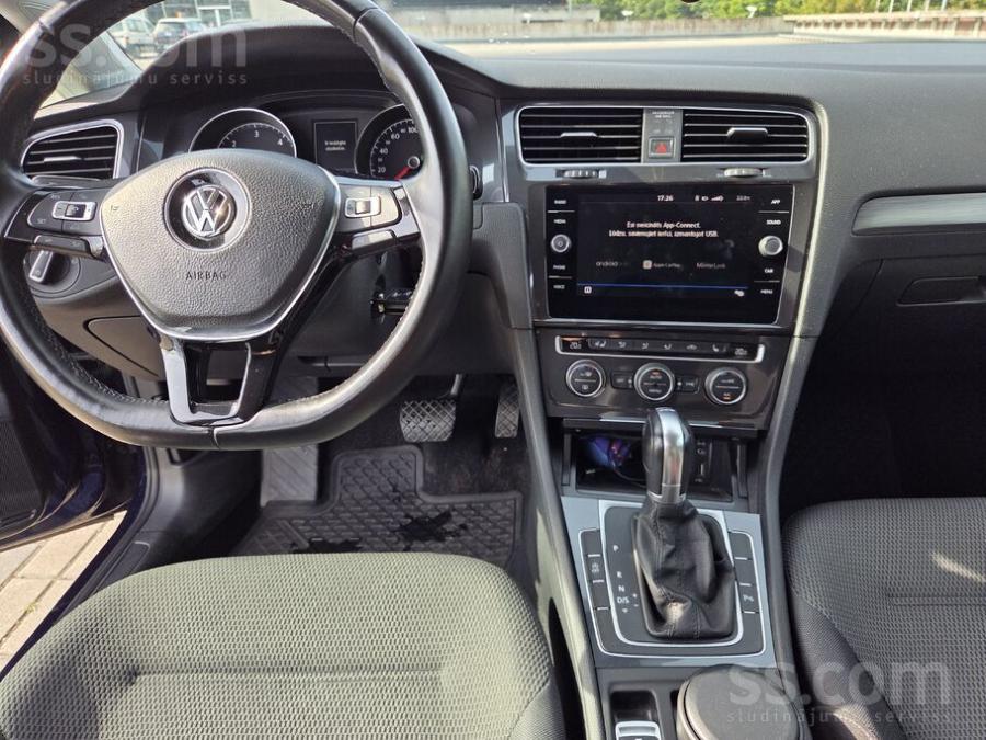 Blue Volkswagen Golf 2018 in Riga, with an engine capacity of 2.00 L and mileage of 127 thousand km for 12500 €, photo 10 on AUTOMOTO.COM.LV