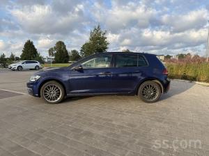 Blue Volkswagen Golf 2018 in Riga, with an engine capacity of 1.40 L and mileage of 114 thousand km for 12590 €, photo 7 on AUTOMOTO.COM.LV