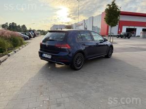 Blue Volkswagen Golf 2018 in Riga, with an engine capacity of 1.40 L and mileage of 114 thousand km for 12590 €, photo 8 on AUTOMOTO.COM.LV